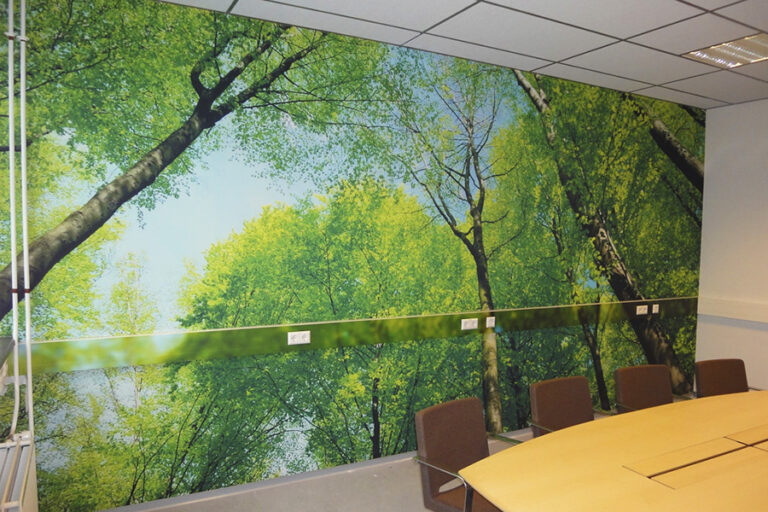 WhisperMural – Whisper Walls